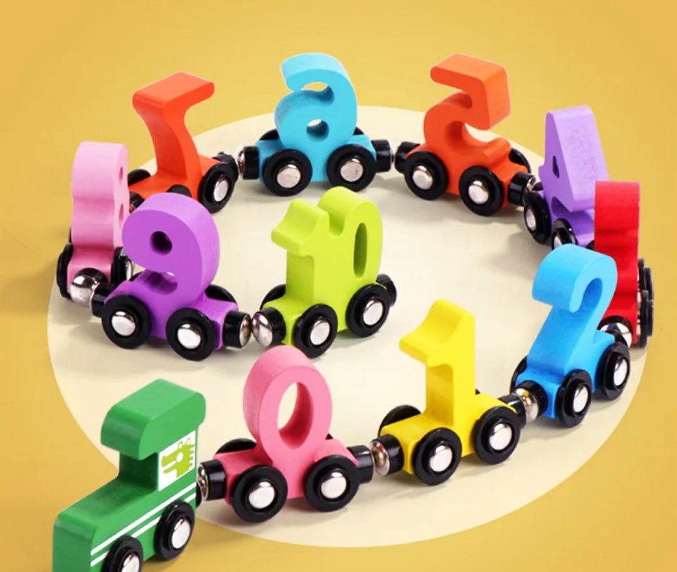 Wooden Digital Magnetic Numbers Train - Early Education Toy for Toddlers
